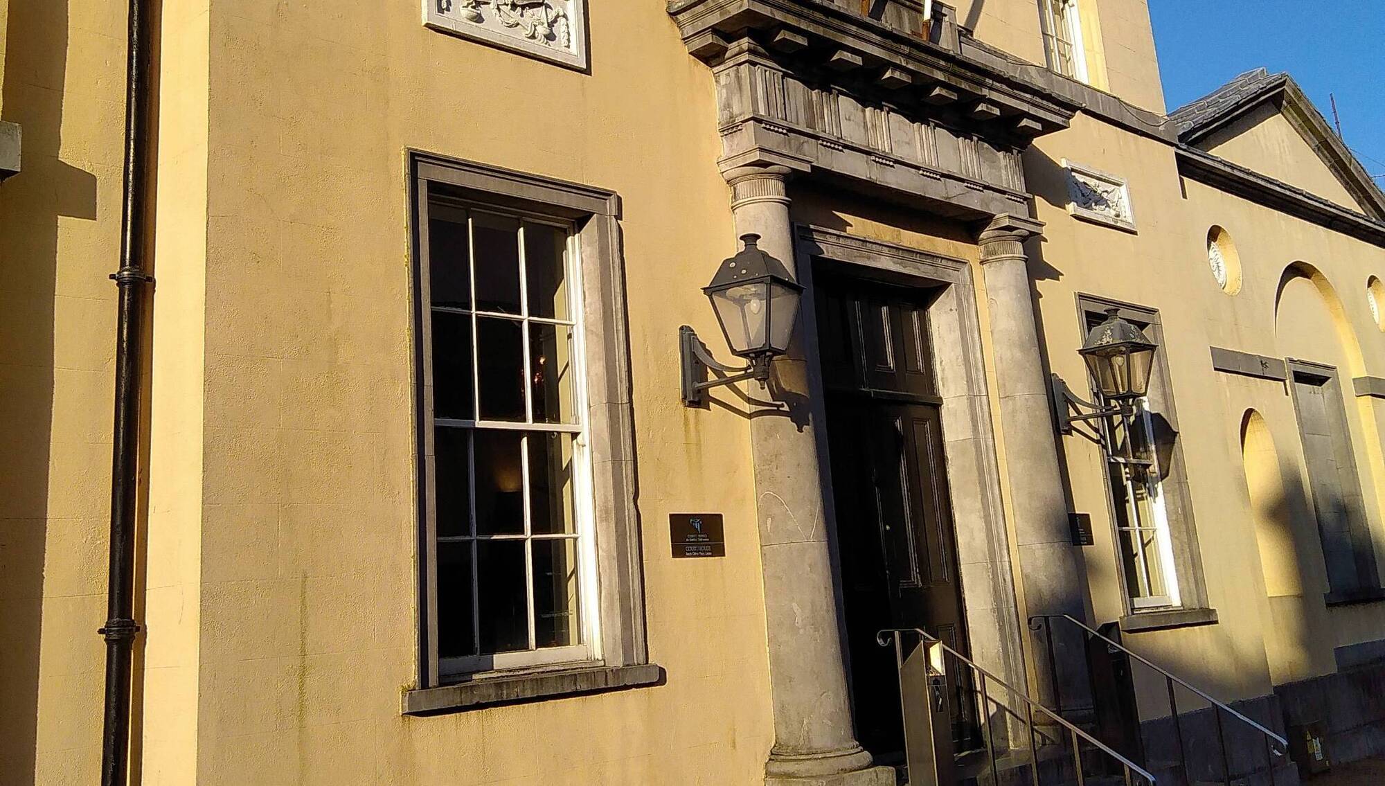 Portlaoise Family Law Court: Family ‘up in a heap’ over assault charge ...